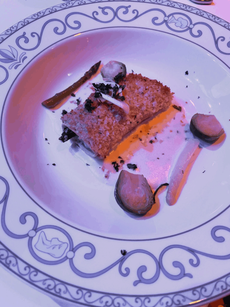 Arendelle A Frozen Dining Adventure on the Disney Wish